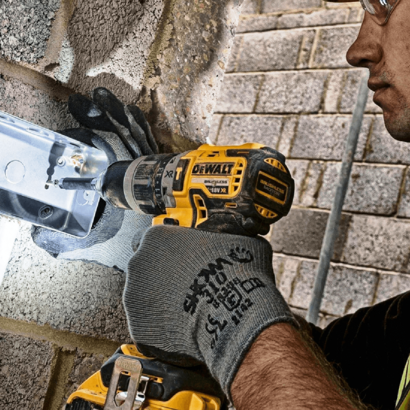 Dewalt Cordless Hammer Drill Driver DCD796M@